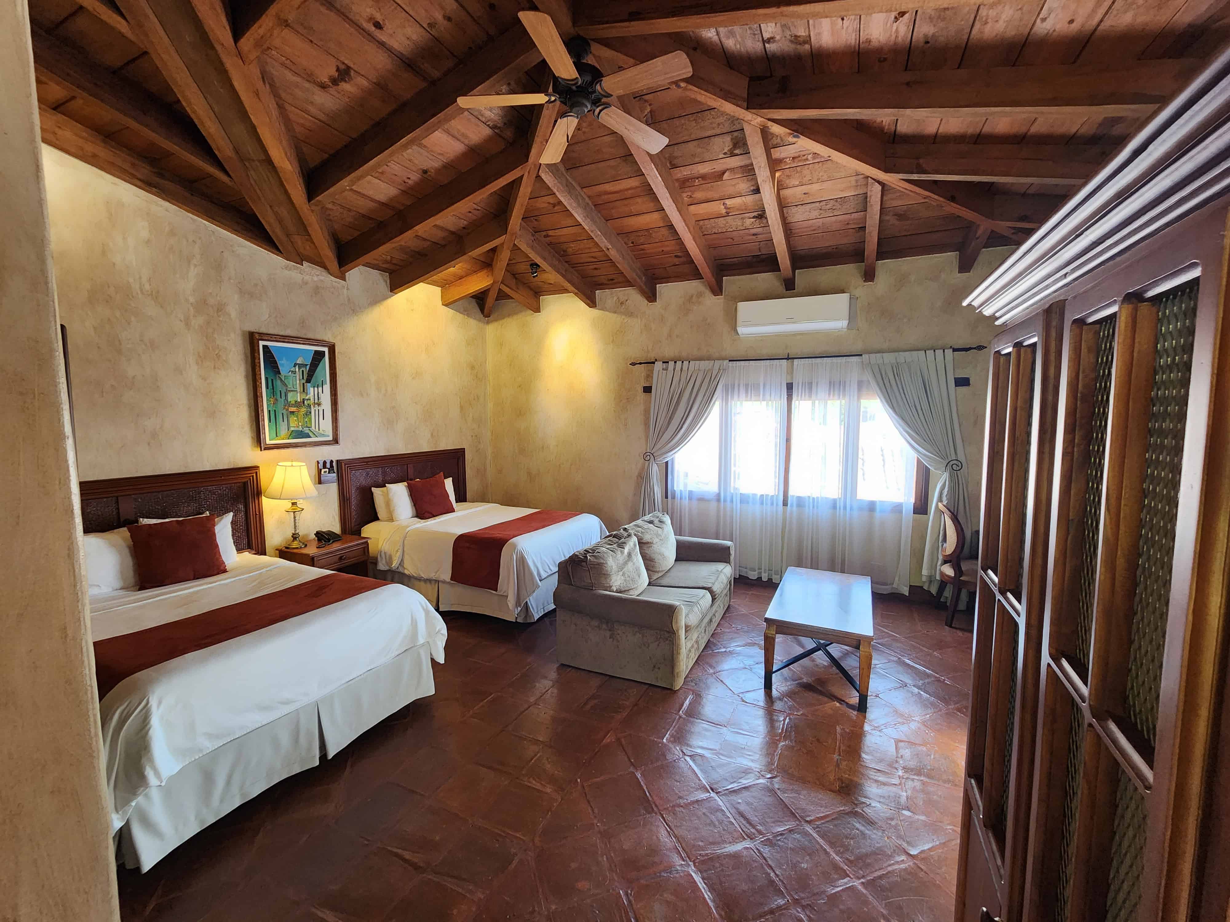 Premium Rooftop Two-Bed - Marina Copan Hotel & Convention Center