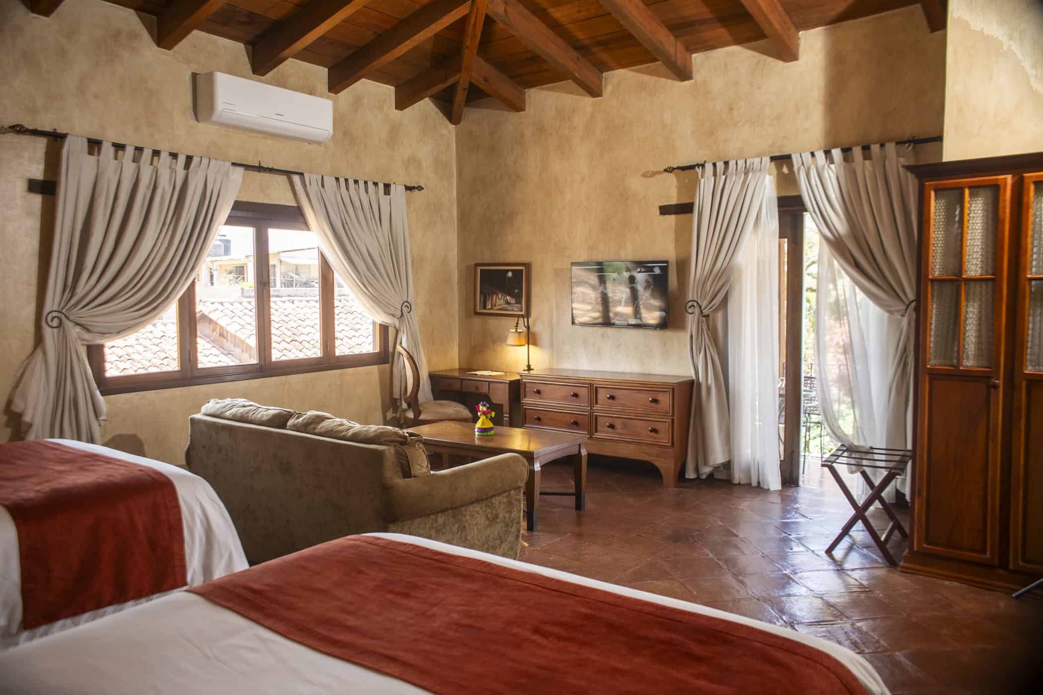 Premium Rooftop Two-Bed - Marina Copan Hotel & Convention Center